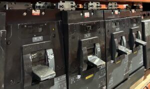 Sell Circuit Breakers | Double-D-Circuitbreakers